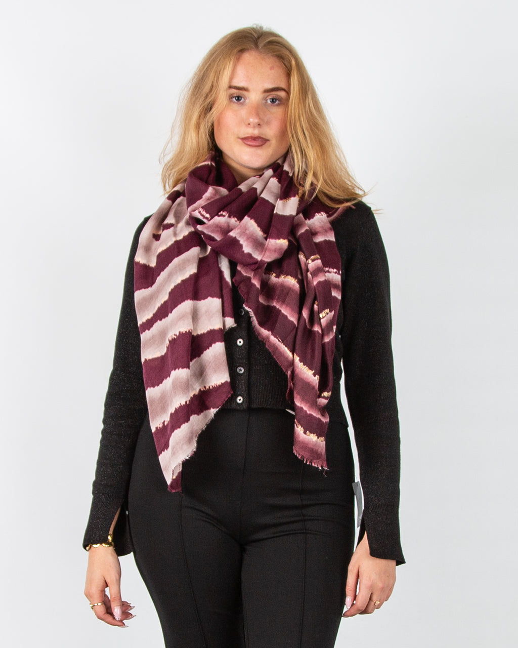 Zelly Abstract Zebra Print Fine Scarf Burgundy/Gold – SisterOnlinestore